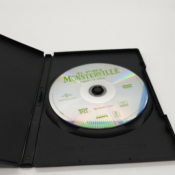 Universal | Media | Rl Stine Monsterville Cabinet Of Souls Cameron ...